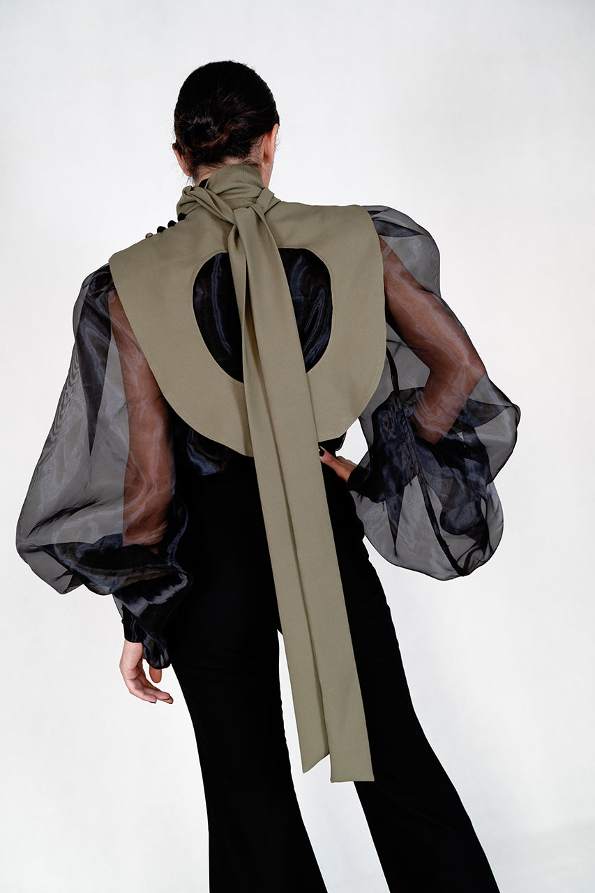 Micro Macro Magazine – La Femme ROJE